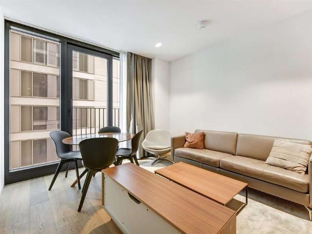 Furnished studio apartment in amazing location close to Waterloo station
