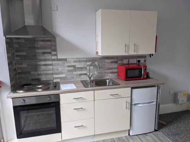 Furnished Studio Flat Recently Refurbished