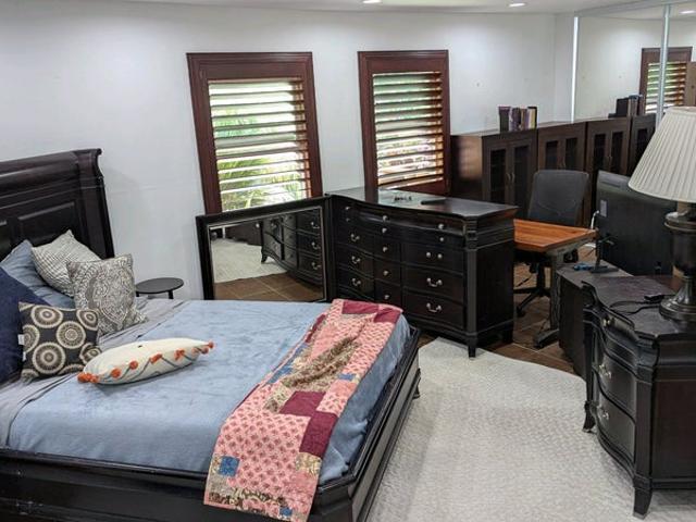 Furnished Studio, Pvt entrance