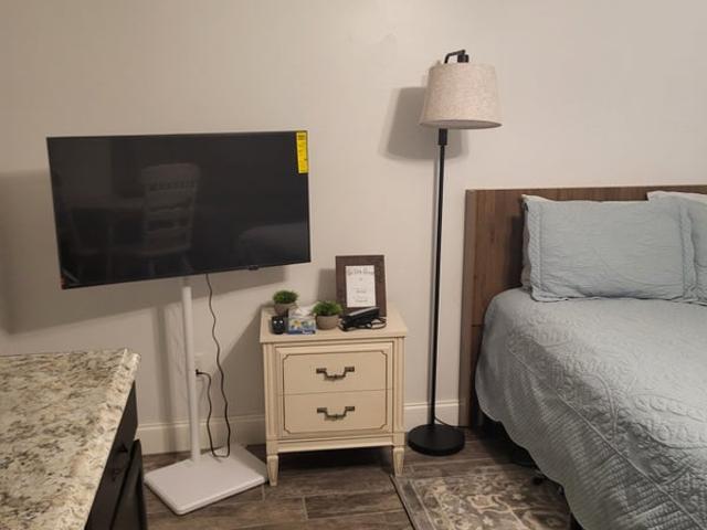 Furnished Private Access Master Suite, All Incl
