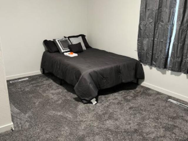 Furnished Private Bedroommonth to month lease
