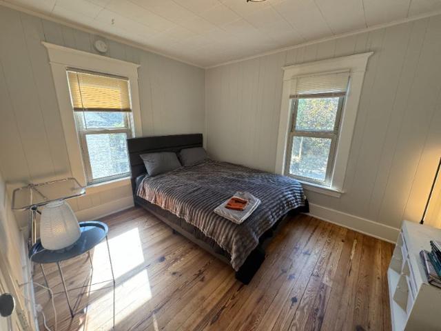 Furnished Private Room Min to Medical Mile & Down