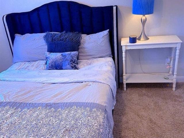 Furnished private room available