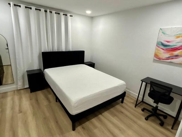 Furnished Private Room in Newly Renovated Home wi