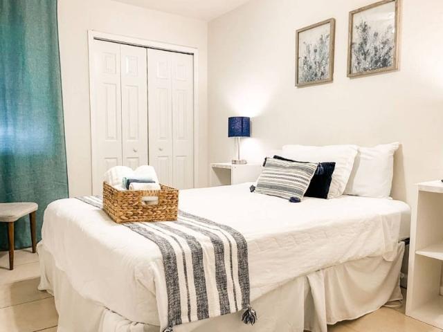 Furnished Private Room – Private Bath & Utilities