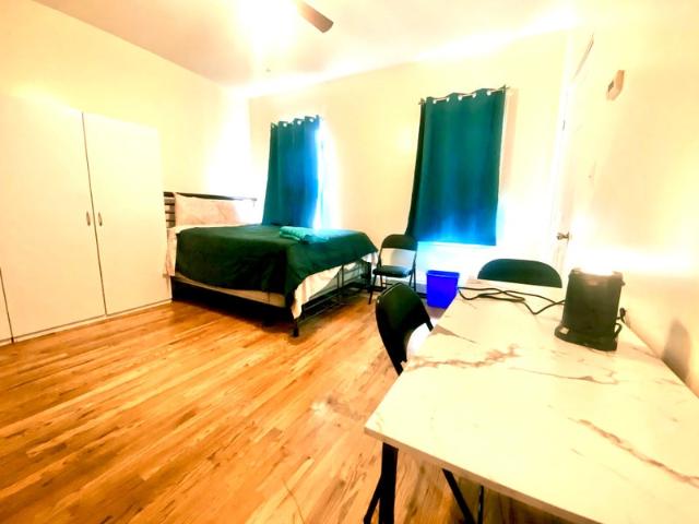 Furnished Private Room_Professional Shared Home_N