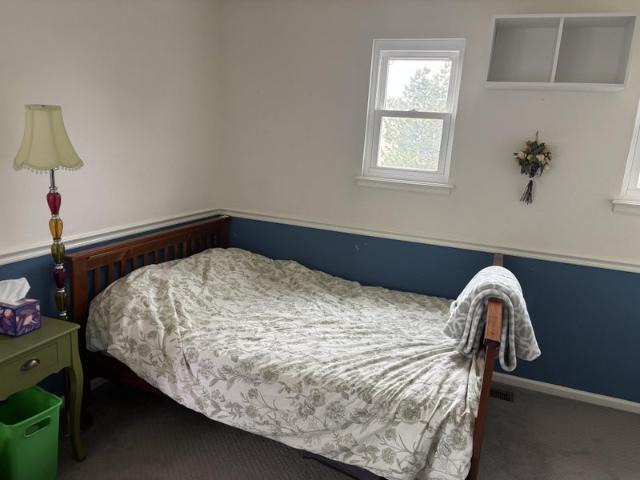 Furnished private room with shared bathroom