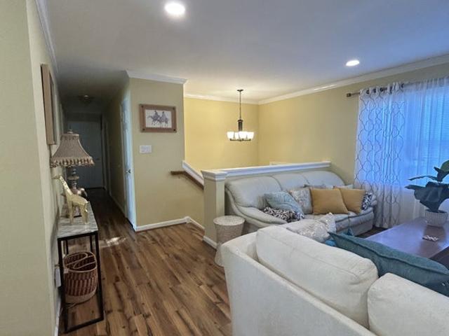 Furnished Private Rooms in Quiet Safe Community