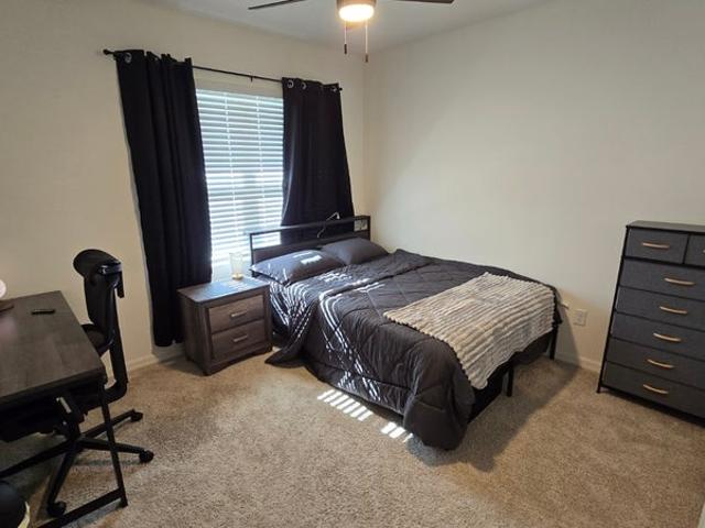 Furnished Queen Room in Rockledge | Utilities + Wi