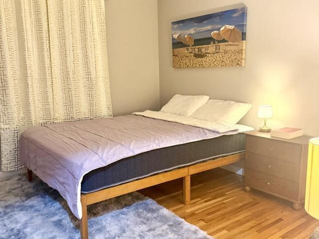 Furnished Room