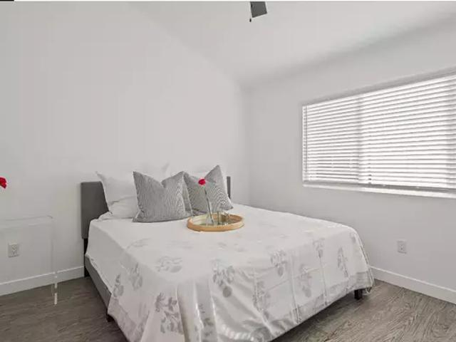 Furnished Room