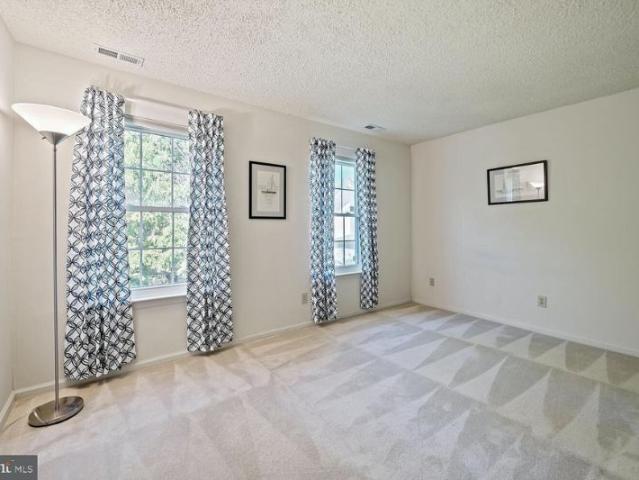 Furnished room