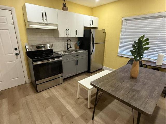 Furnished room with Private Bath
