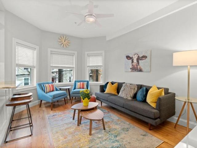 Furnished Room with Private Bath and New Reno