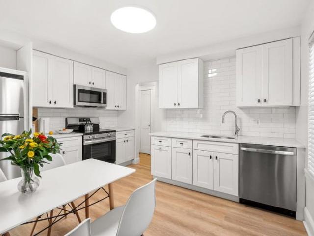 Furnished Room with Private Bath and New Reno