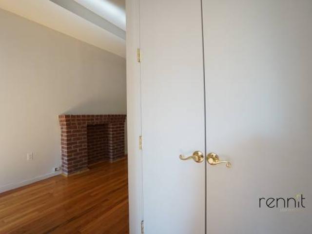 Furnished Room with Private Bath in Convenient Loc