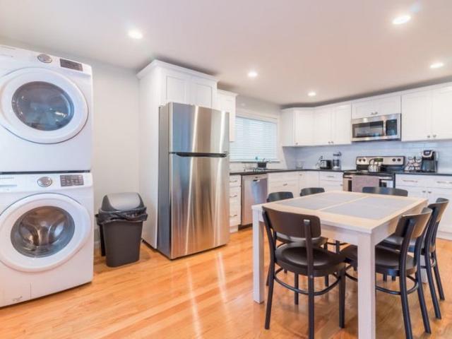 Furnished Room with Shared Bath and New Reno