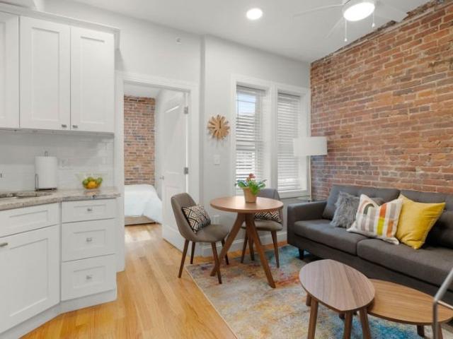 Furnished Room with Shared Bath and New Reno