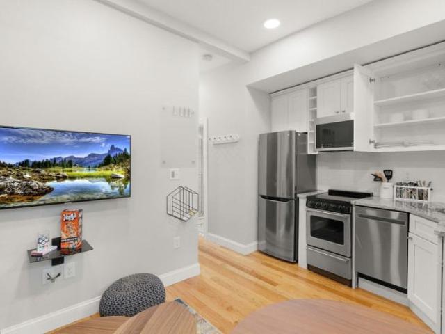 Furnished Room with Shared Bath and New Reno