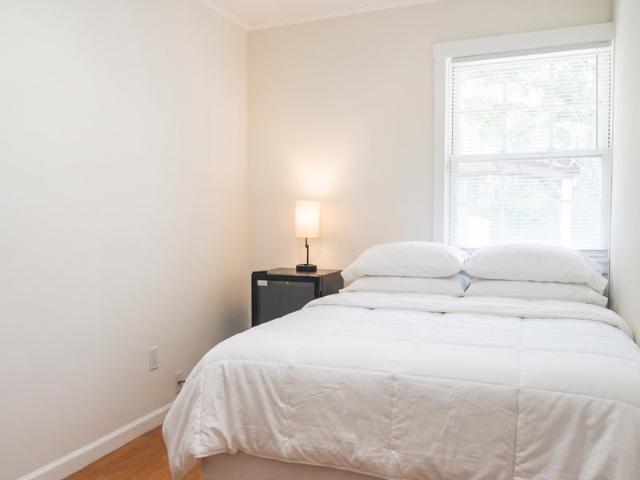 Furnished Room with UtilitiesFlexible Leaselow co