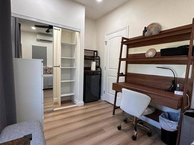 Furnished Room w/Private bathroom