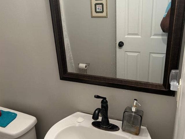 FURNISHED ROOM AND BATH BY NISSAN