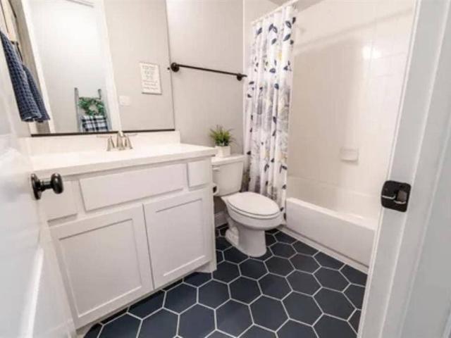 Furnished Room available