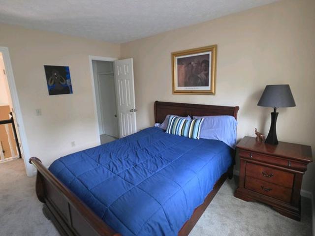 Furnished room + extra living space