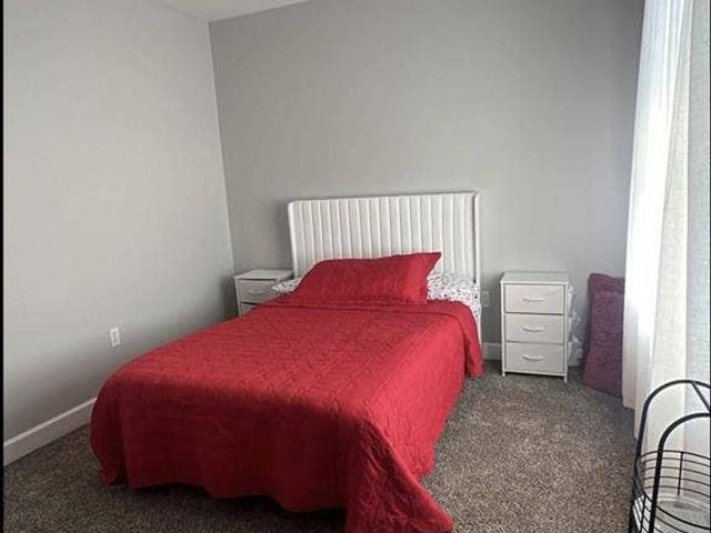 FURNISHED ROOM FOR RENT
