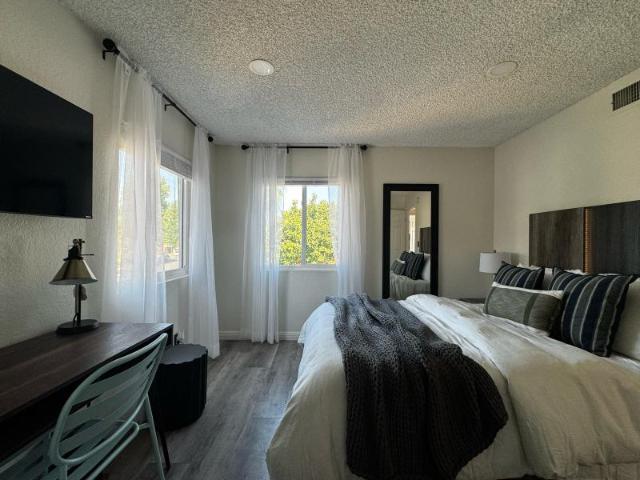 Furnished Room for Rent