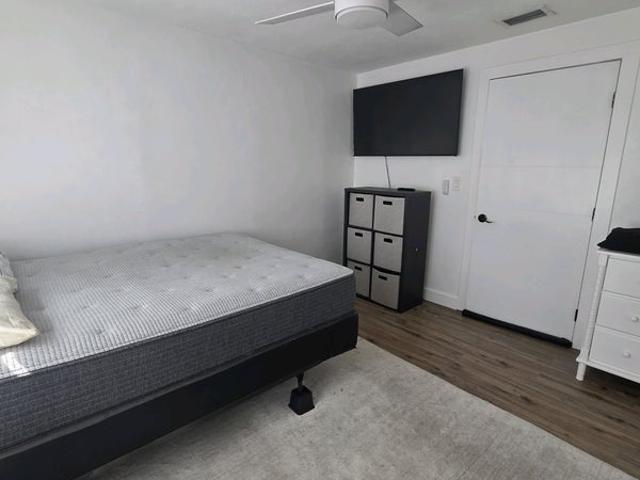 Furnished room for rent