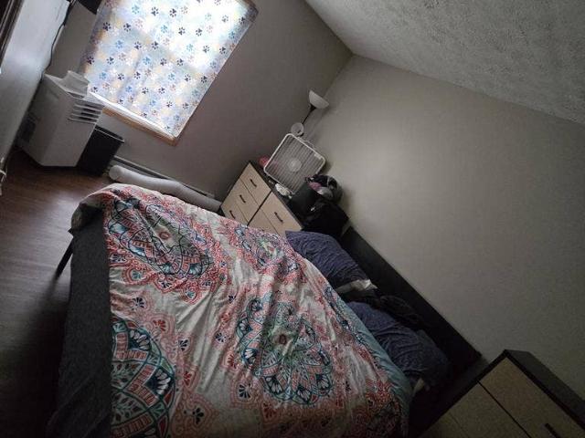 Furnished room for rent