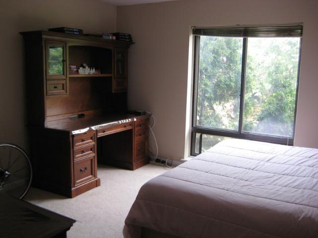Furnished Room for Rent – Walkable to King Street