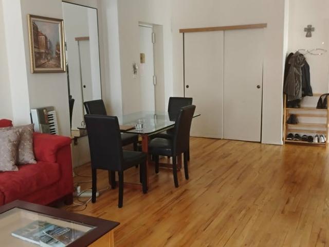 Furnished room for rent by Central Park