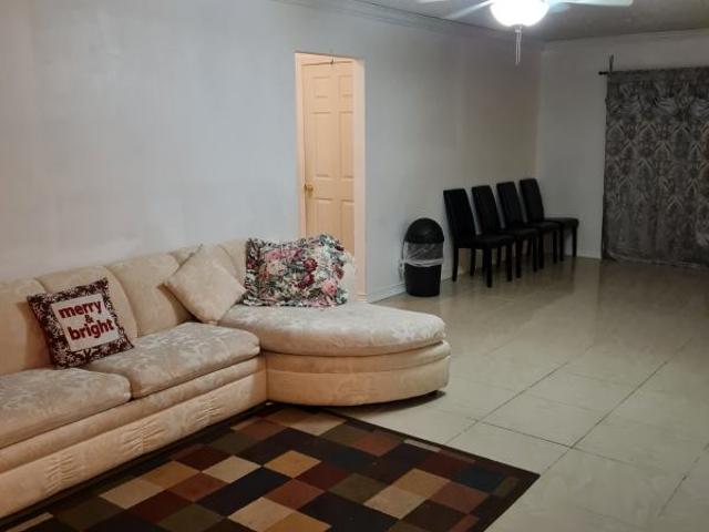 Furnished room for rent_everything included