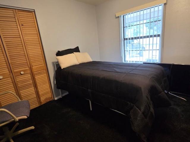 Furnished Room for Rent – Pool, Parking, Free Wifi