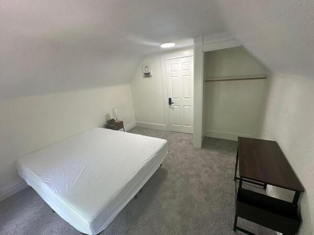 Furnished Room in the heart of KC All Utilities Included + WiFi