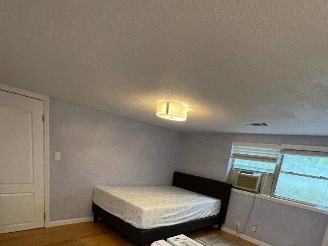 Furnished Room in Watetfront House