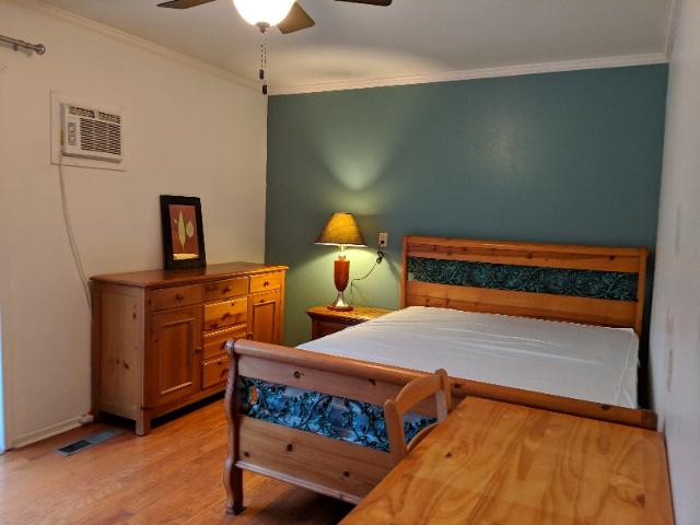 Furnished room in beautiful ShastaRose Garden are