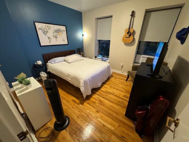 Furnished Room in Convenient Harlem NYC Apartment