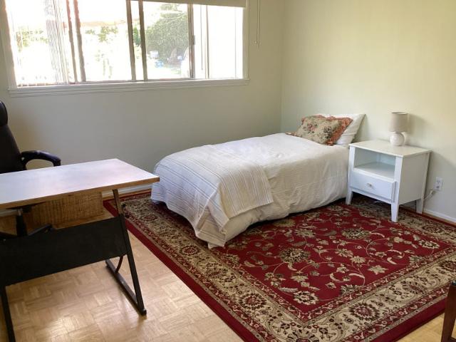 Furnished room in great NW Pasadena neighborhood