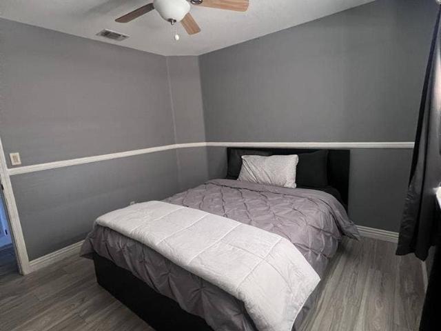 Furnished room in Green Valley