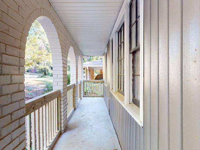 Furnished Room in Renovated Decatur Ranch — Near I