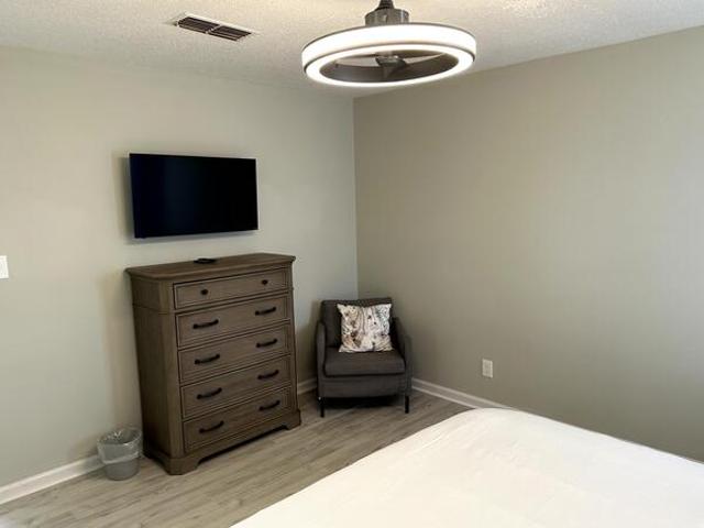 Furnished Room in Stylish Shared Home – Move In Ready!