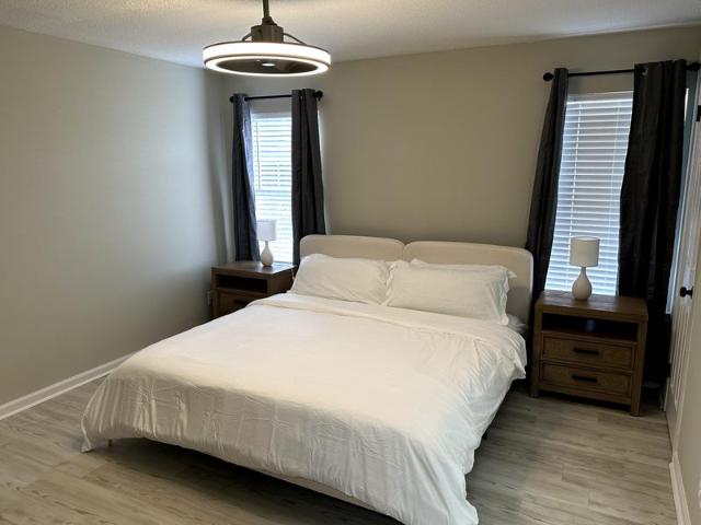 Furnished Room in Stylish Shared Home – MoveIn Rea