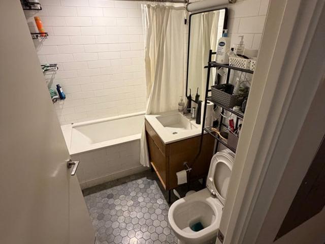 Furnished Room – Midtown East NYC | July 3 10