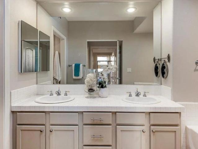 Furnished Room, Private Bath