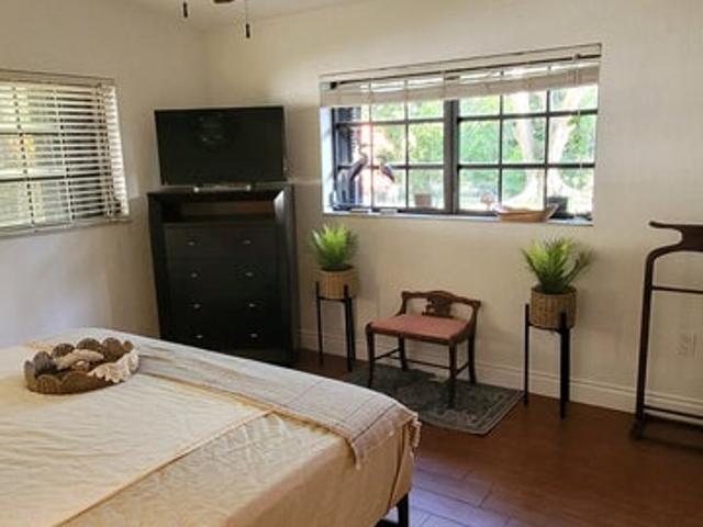 Furnished room private bath