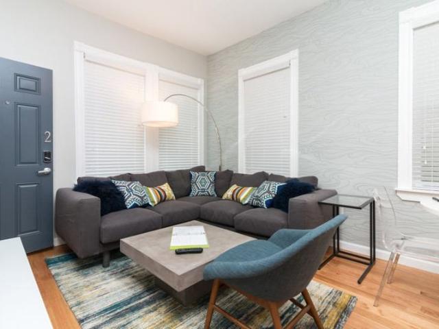 Furnished Room, Private Bath, New Reno