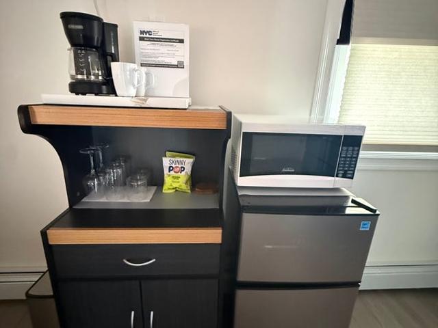 Furnished Room & Private Bath near LGA ✈️